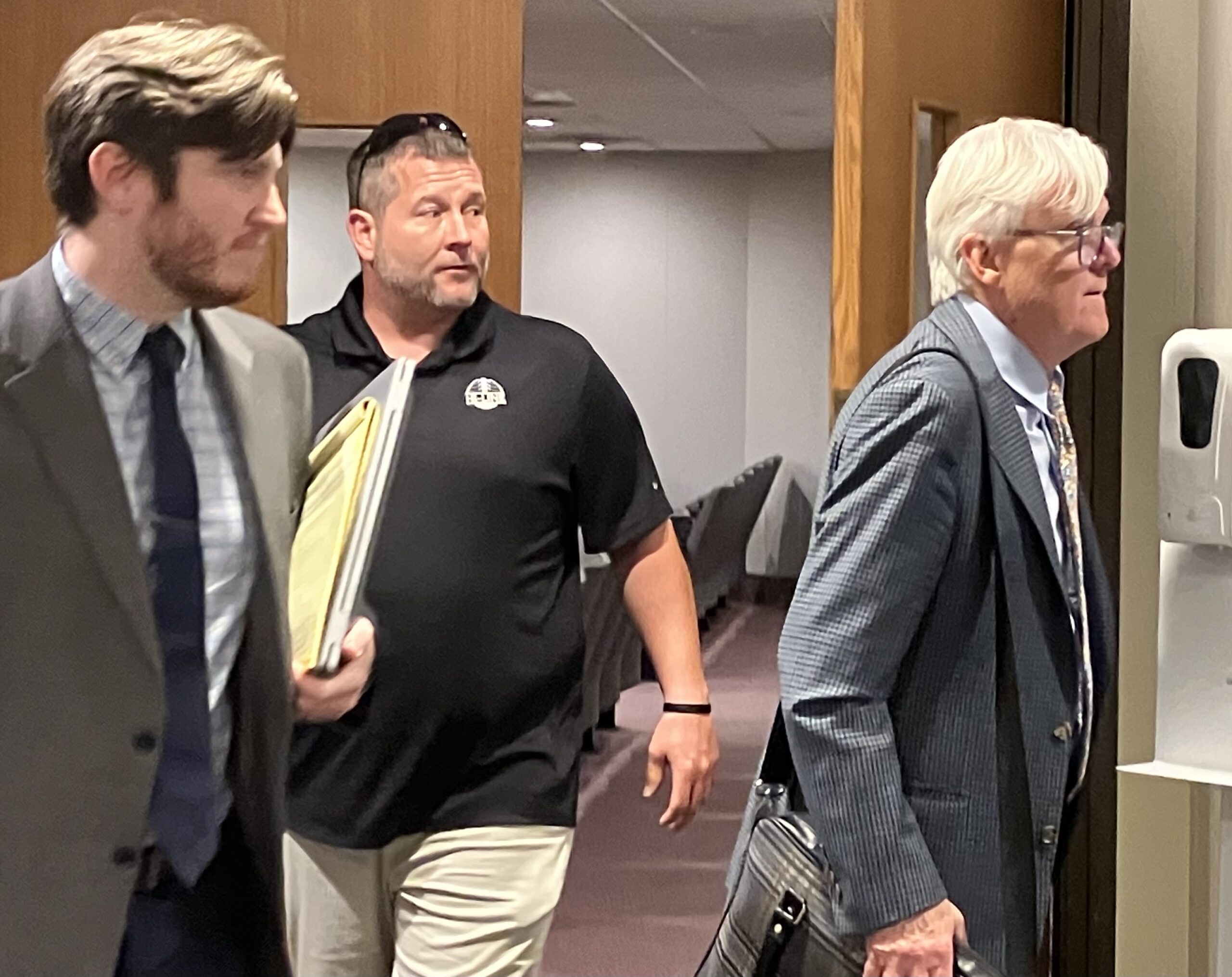 In liquor store assault, repeat felon’s plea agreement filed under seal ...